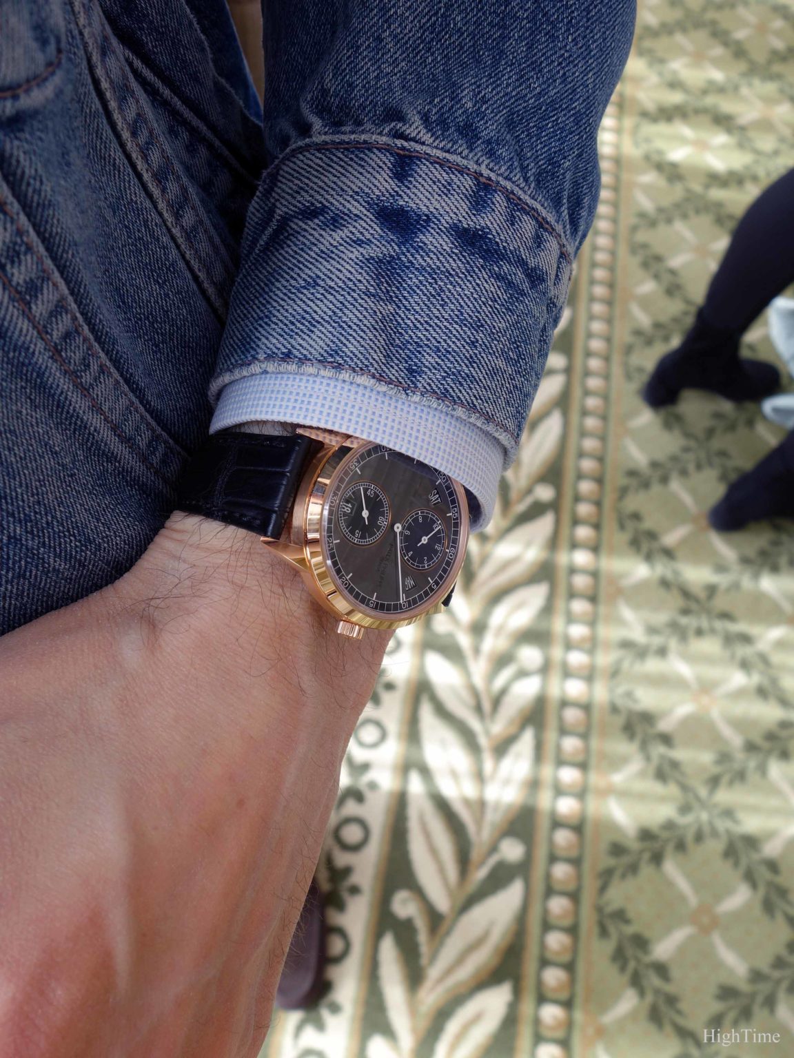 Patek Philippe 5235R Regulator Annual Calendar - Review & Pictures ...