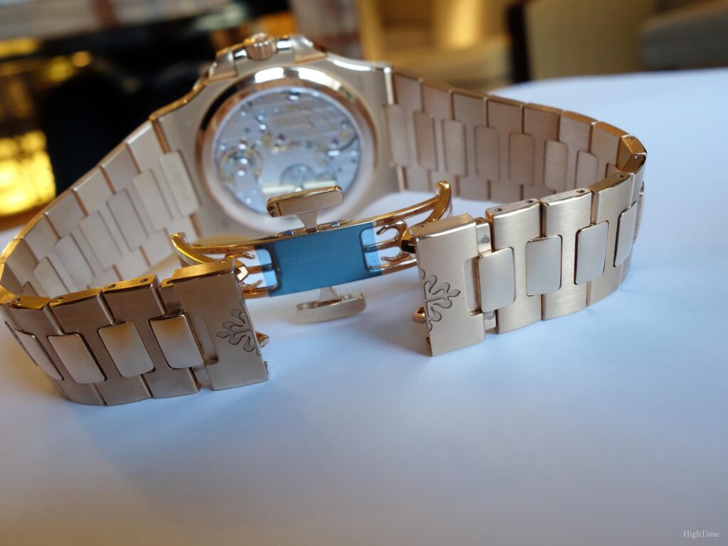 Patek Philippe 2022 fold-over clasp with lockable adjustment system ...